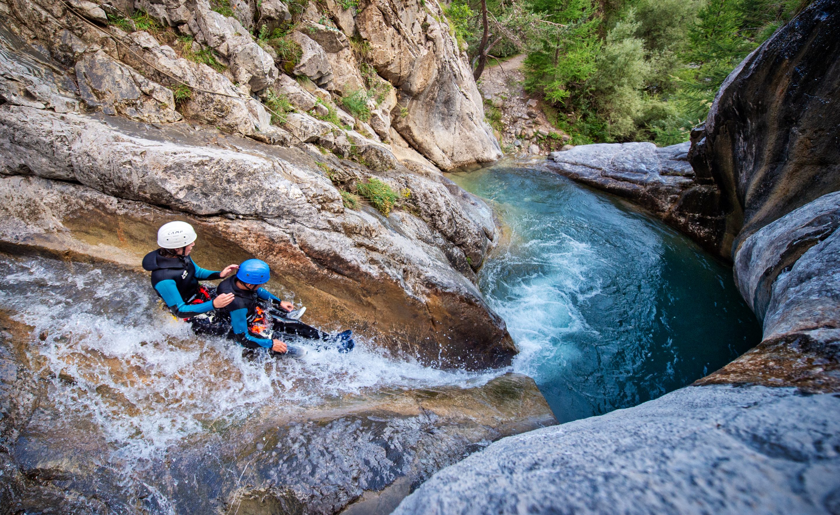 Hautes Alpes Canyoning - Bureau des Guides 2 Vallées Gap
